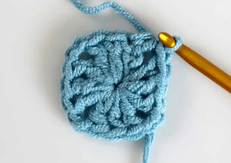 Solid Granny Square Crochet Free Pattern - My Crafts Ideas