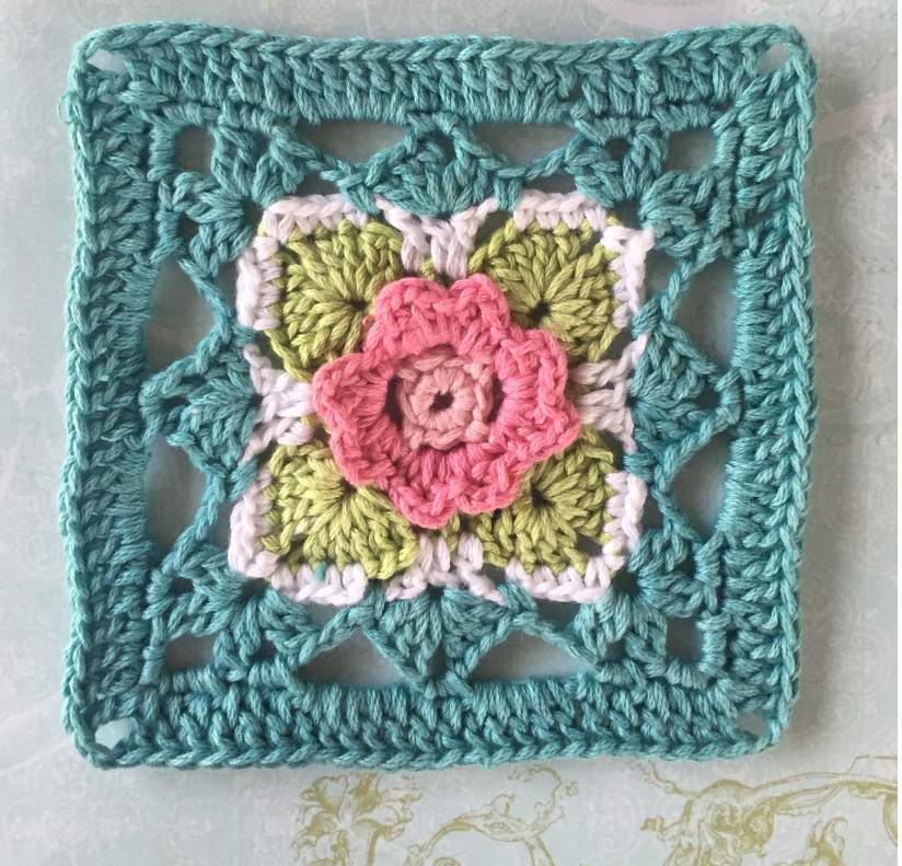 Beautiful 3D Flower Square Free Pattern - My Crafts Ideas